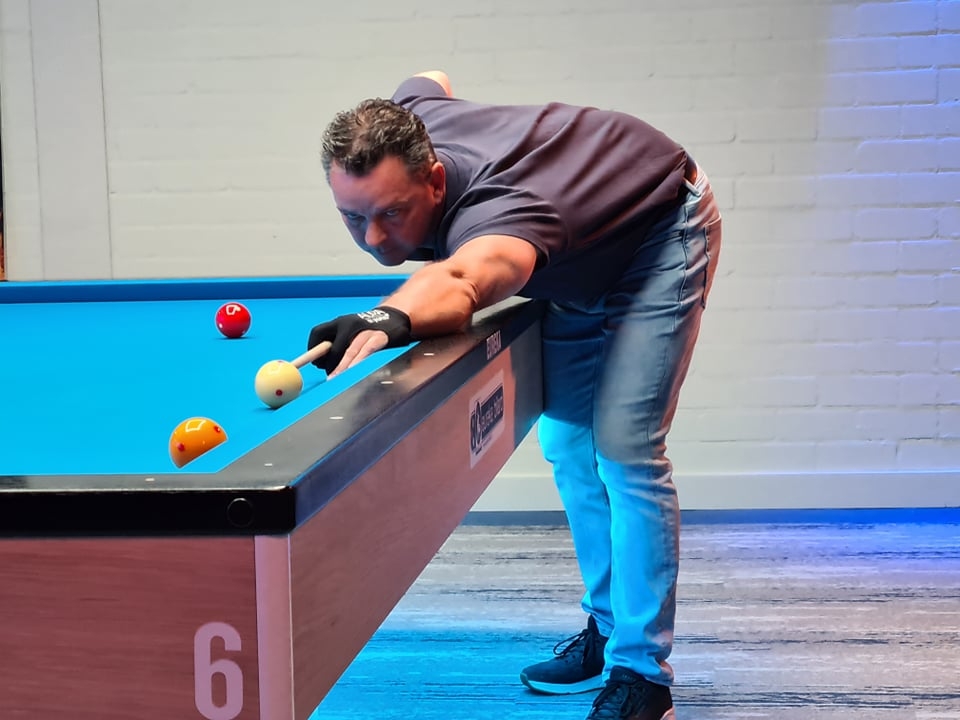 Robin van Os eerste winnaar bij SIS Survival • Driebanden